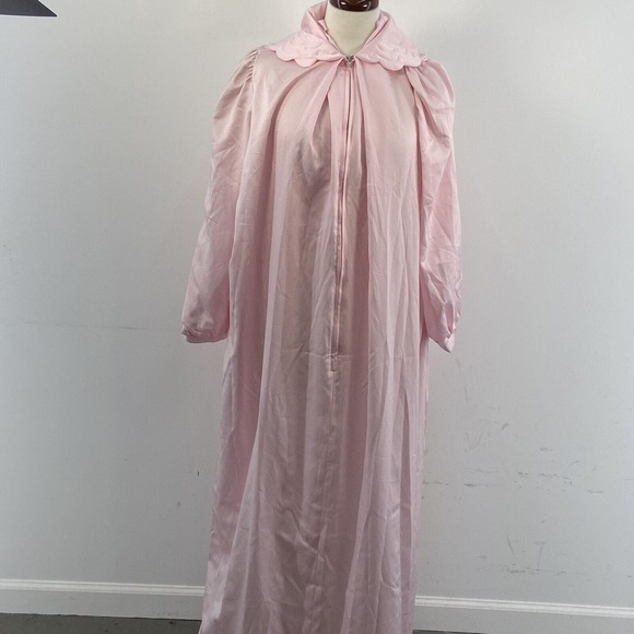 Dior | Intimates & Sleepwear | Vtg Christian Dior Loungewear Pink Satin ...